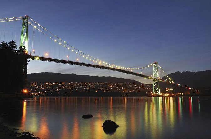 Vancouver Holiday Festive Dinner Cruises - The Crew and Service