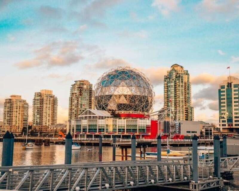 Vancouver : Must-See Attractions Walking Tour With A Guide - An In-Depth Look at What the Tour Offers