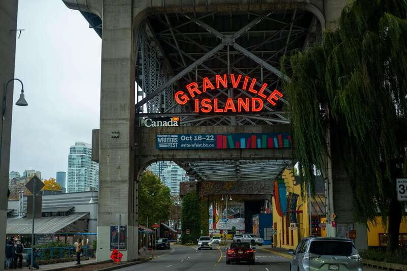 Vancouver: Private City Sights Tour by Minibus (3hrs) - Whats Included and Whats Not