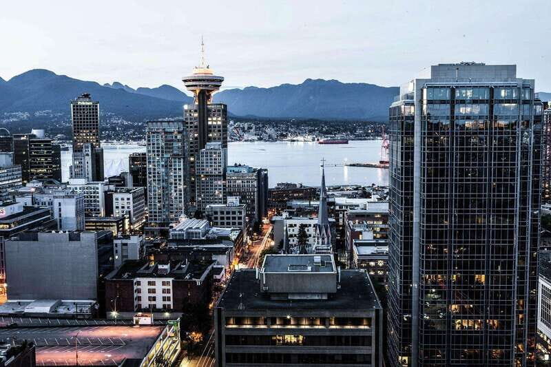 Vancouver Private Walking Tour - An Introduction to Vancouver’s Rich Tapestry