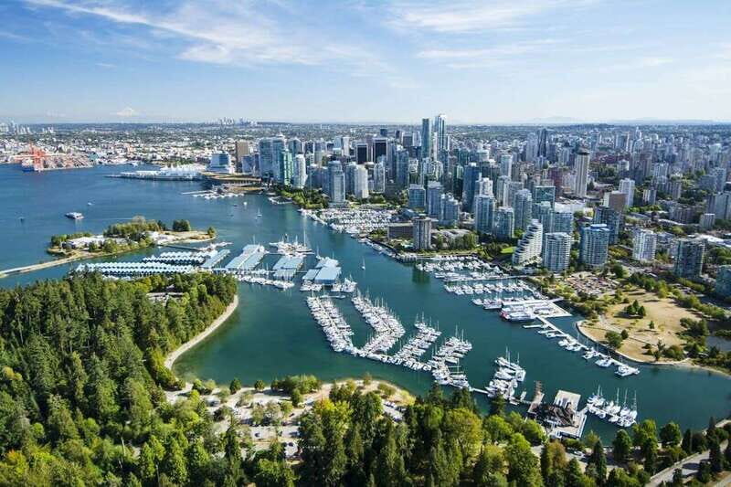 Vancouver: Small Group Tour w/Capilano & Grouse Mtn Lunch - An In-Depth Look at the Vancouver Small Group Tour