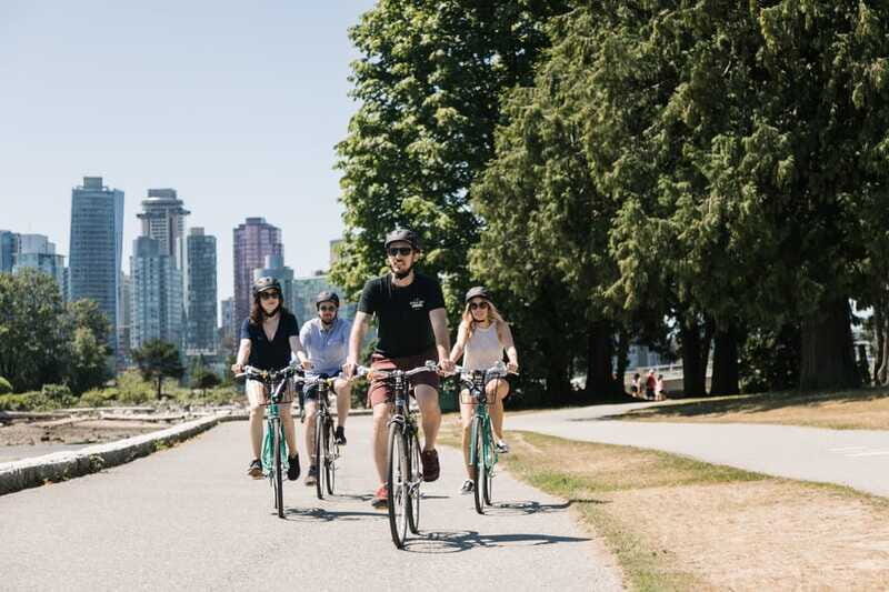 Vancouver: Stanley Park Bicycle Tour - The bikes and accessibility