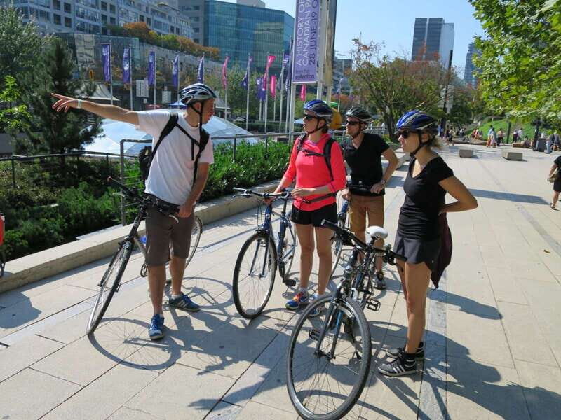 Vancouver: Stanley Park & Downtown Bike Tour - Exploring Vancouver on Two Wheels: The Stanley Park & Downtown Bike Tour