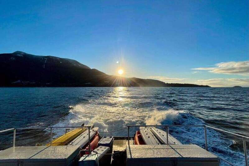 Vancouver: Sunset Boat Cruise with Complementary Bubbly - FAQ