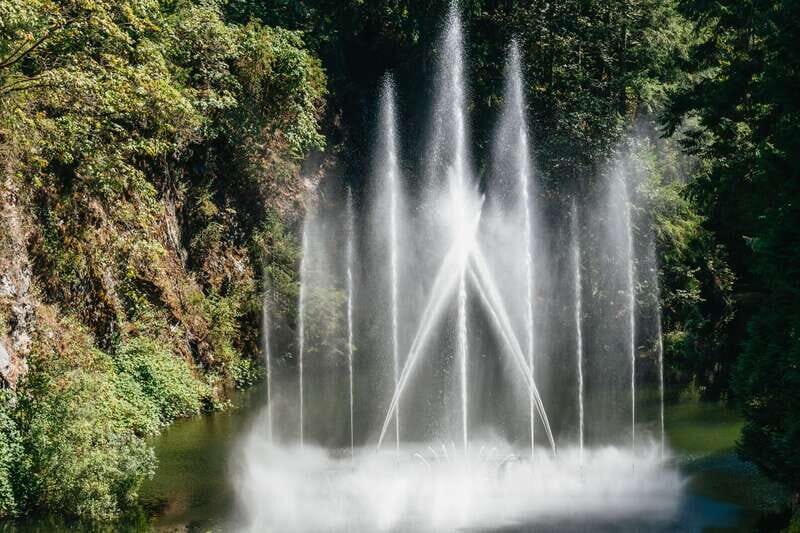 Vancouver: Victoria, Gulf Islands Cruise, & Butchart Gardens - FAQs