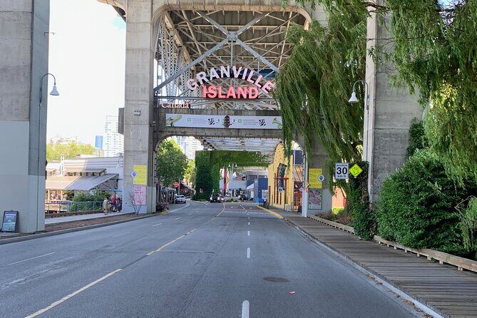 Vancouver Waterfront Guided Bike / Ebike Tour - The Sum Up