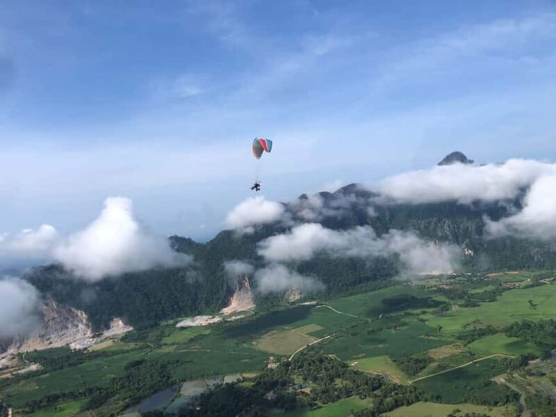 Vang Vieng: Paragliding Experience with Hotel Pickup - Key Points