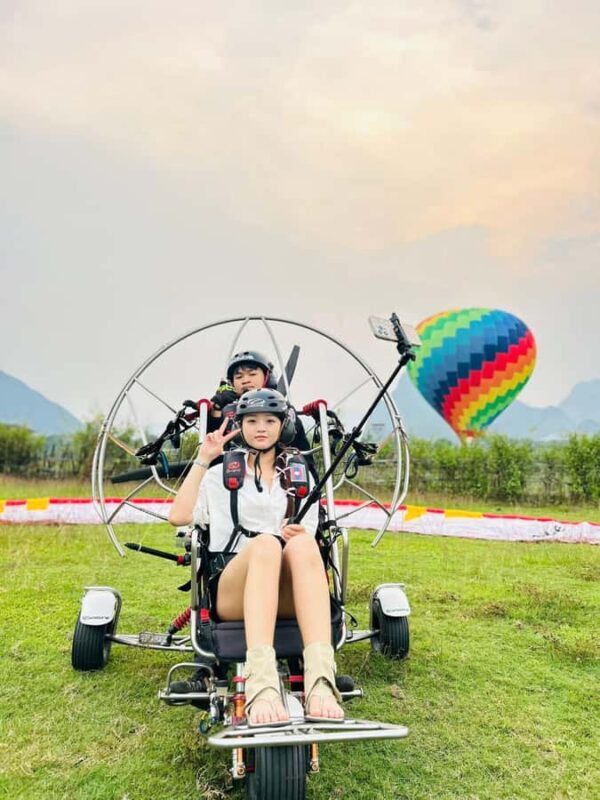 Vang Vieng: Paramotor Adventure - Nam Song River & Cliffs - Key Points