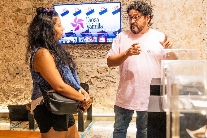 Vanilla Experience Flavor History Gallery and Garden - Key Points