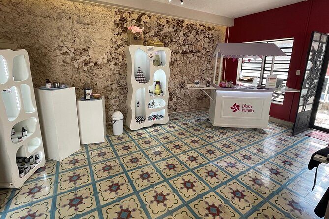 Vanilla Experience Flavor History Gallery and Garden - FAQ