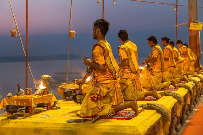 Varanasi Boat Ride and Ancient Temples Day Tour with Breakfast - Who Will Enjoy This Tour?