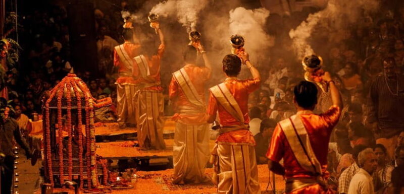 Varanasi: Boat Ride, Walking Tour, and Vegetarian Lunch - Key Points