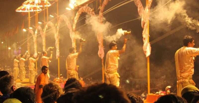 Varanasi: Ganga Arti Evening Light Ceremony on the Main Ghat - Key Points