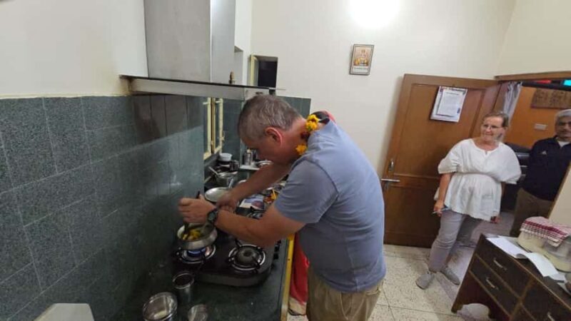 Varanasi: Indian Cooking Class with Hotel Pickup - Key Points