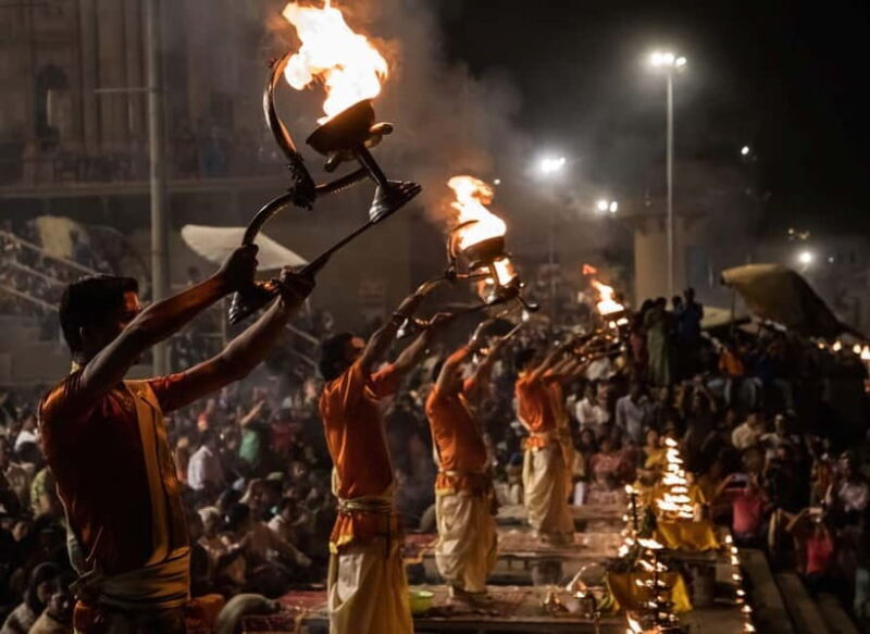 Varanasi Landmark Evening City Tour - Aarti & Boating - FAQs