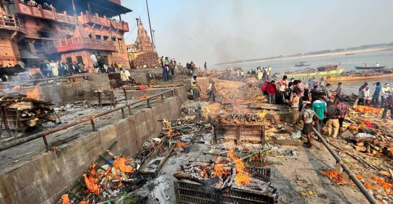 Varanasi: Manikarnika Ghat (Oldest Cremation Site) Tour - Authentic Experiences and Authentic Insights