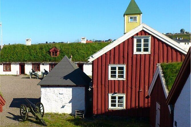 Vardø: A Self-Guided Walking Tour of Pomors, Radars & Witches - Exploring Vardø’s History and Highlights in Detail
