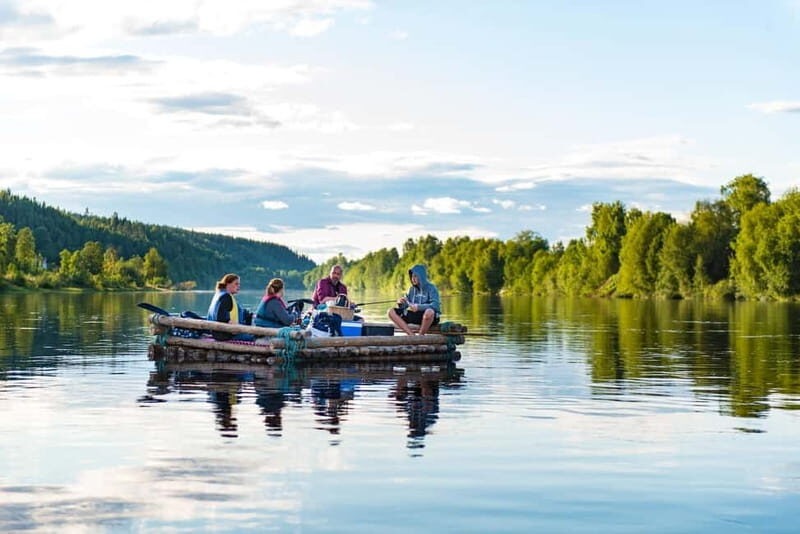 Värmland: 2-days Timber Rafting on the Klarälven River - An In-Depth Look at the Timber Rafting Adventure