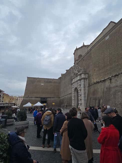 VATICAN CITY : Museums & Sistine Chapel Skip-the-Line-Ticket - Exploring the Vatican Museums at Your Own Pace