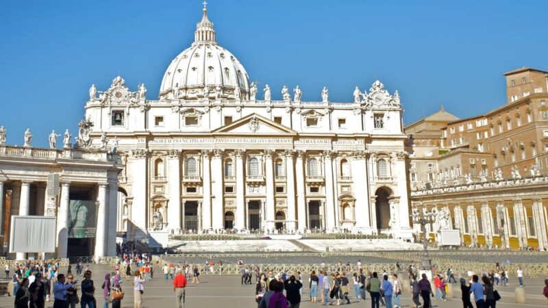Vatican Museums & Sistine Chapel Skip the line Guided Tour - Walking Through the Itinerary