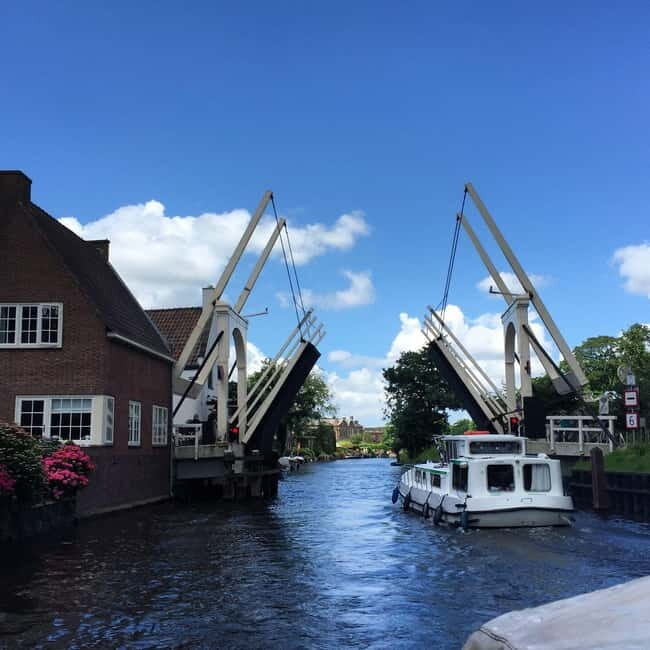Vecht River: Longboat 4 hours Cruise with drinks and snacks - The Two Routes: Choosing Your Adventure