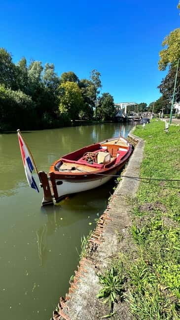 Vecht River: Longboat 4 hours Cruise with drinks and snacks - Comfort and Practicalities