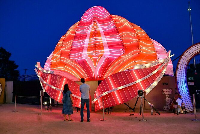 Vegas by Night: Neon Museum Experience with Open-Top Bus Tour - Our Thoughts: Who Is This Tour Best For?
