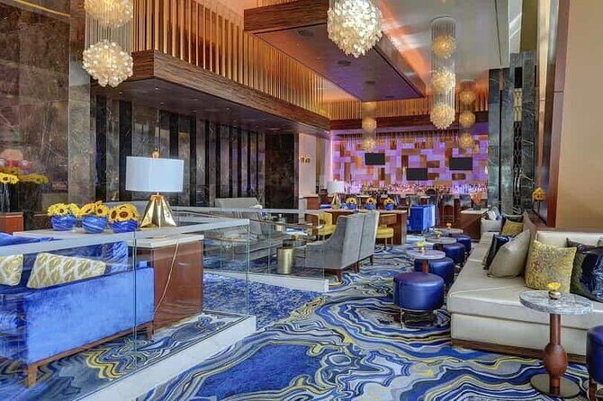 Vegas Nightclub Life : Ultimate Night Out Free Drinks/Party Bus - An In-Depth Look at the Experience