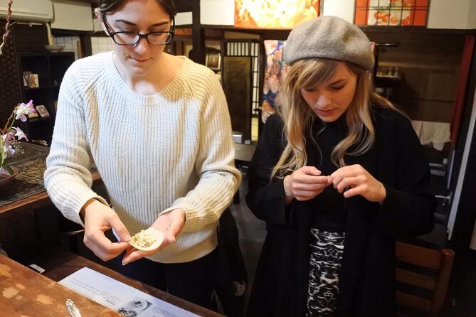 Vegetarian Gluten-Free/HALAL Ramen and Gyoza by Bentoya cooking - Introducing the Vegetarian Gluten-Free/HALAL Ramen and Gyoza Cooking Tour