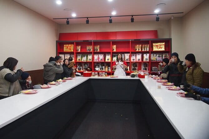 Vegetarian Seoul City Tour / Small Group / 8 Max - The Value in Context