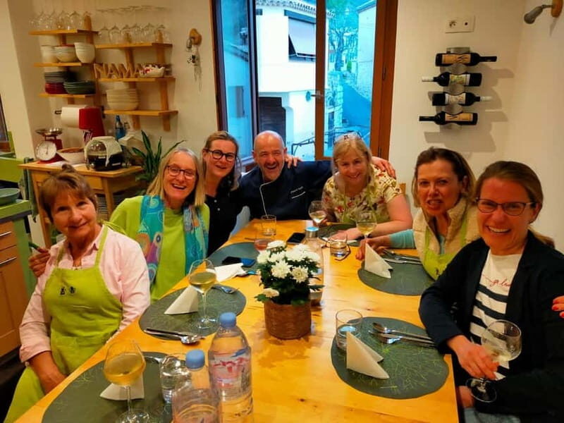 Vence: Cooking Class with a French Chef and Bottle of Wine - Key Points