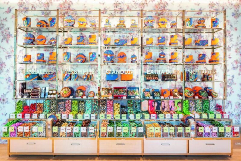 Venchi Rialto: Chocolate Tasting Experience in Venice - Making Your Own Chocolate: A Creative Bonus