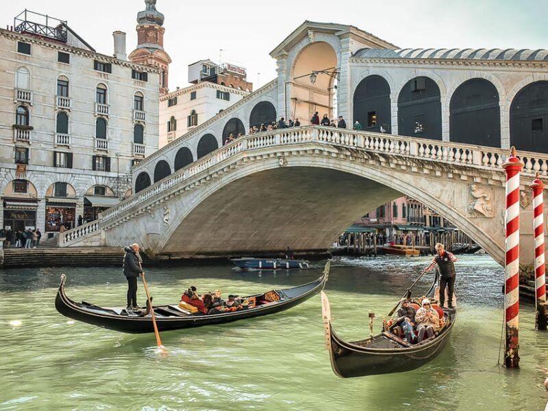 Venetian Dreams VIP: Gondola Ride & Hidden Canals Tour - An in-depth look at this Venice experience