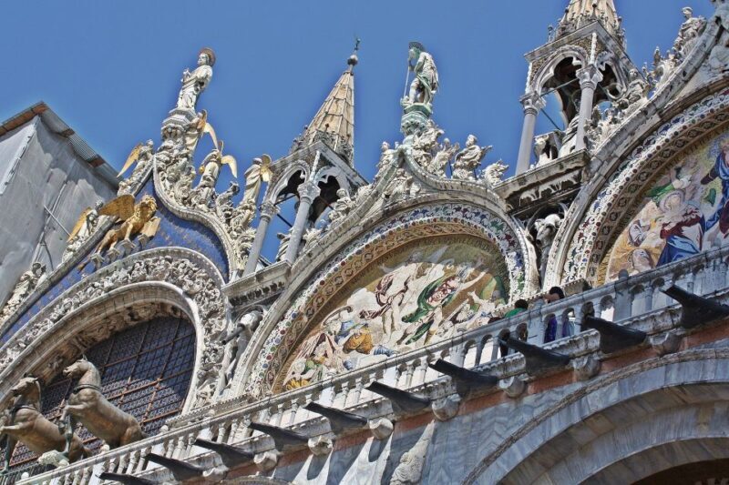 Venice: 1.5-Hour Wandering Around the City - Key Points