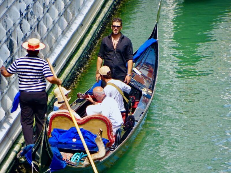 Venice: 30-Minute Gondola Ride on Grand Canal with Serenade - FAQ