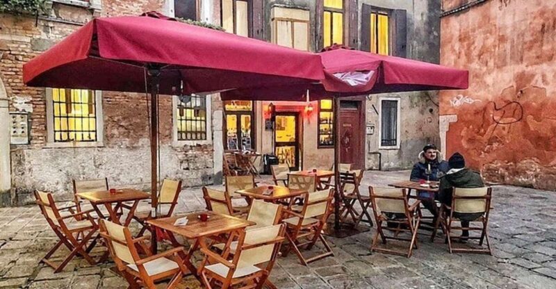 Venice: A Culinary Journey Through Brunetti's Mysteries - Key Points
