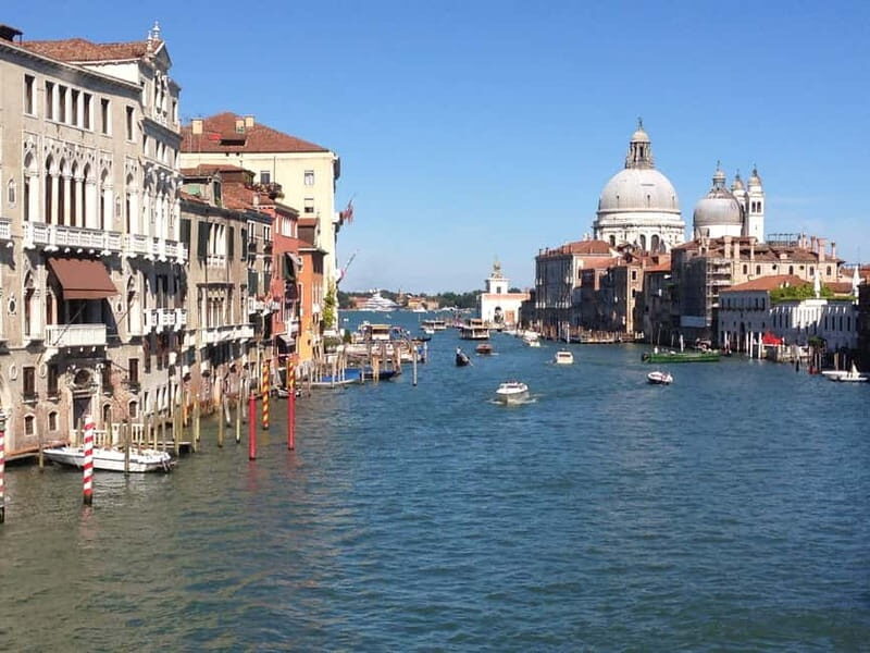 Venice: A short walk & the Ca' Rezzonico Museum in Japanese - Exploring Venice’s Highlights Through This Tour