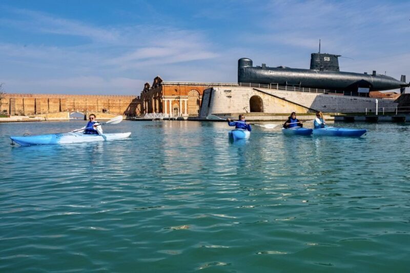 Venice Beginner's Kayak Tour in the Medieval Arsenal - In-Depth Itinerary Breakdown