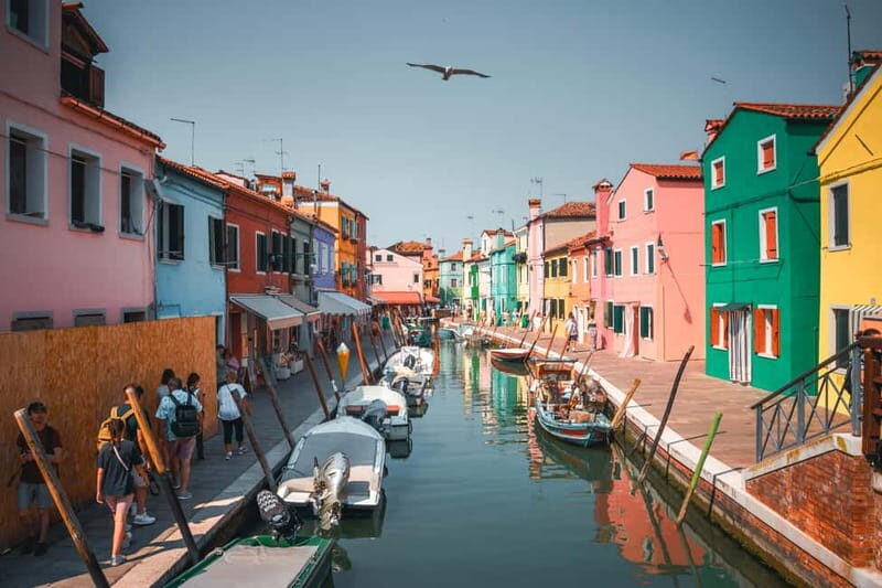 Venice: Boat Tour, Murano, Burano & Mysterious Secret Island - Key Points