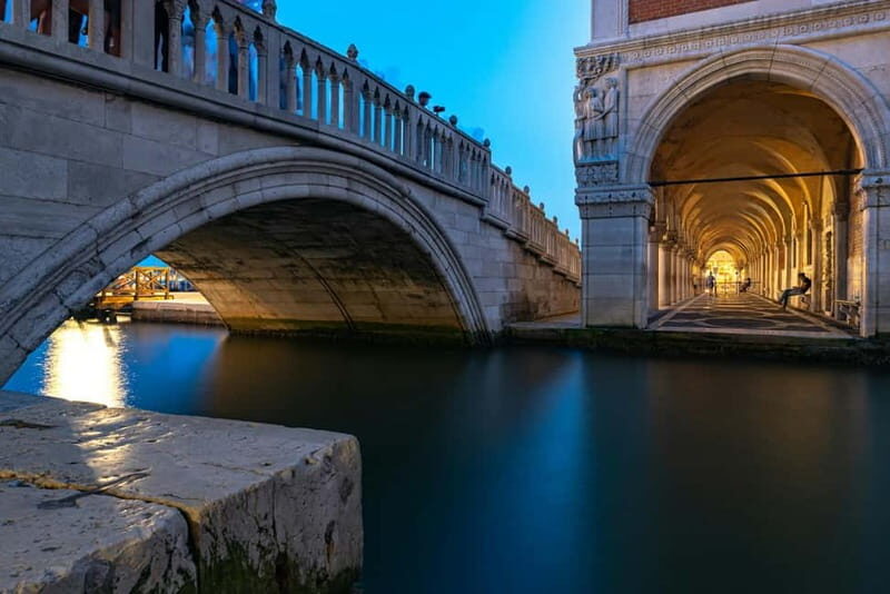 Venice: Boat Tour, Murano, Burano & Mysterious Secret Island - Deep Dive into the Itinerary