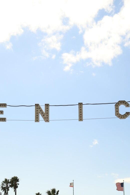 Venice California: Half Day Tour in Open Air Bus - An In-Depth Look at the Venice Half-Day Tour in an Open-Air Bus