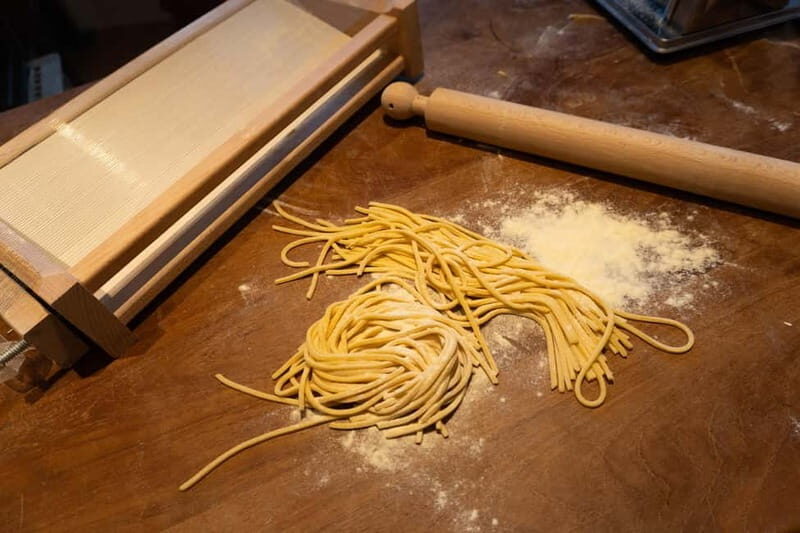 Venice: Cooking Class + Guitar Concert at Chef's Francesco - Venice: Cooking Class + Guitar Concert at Chefs Francesco - A Genuine Taste of Italy