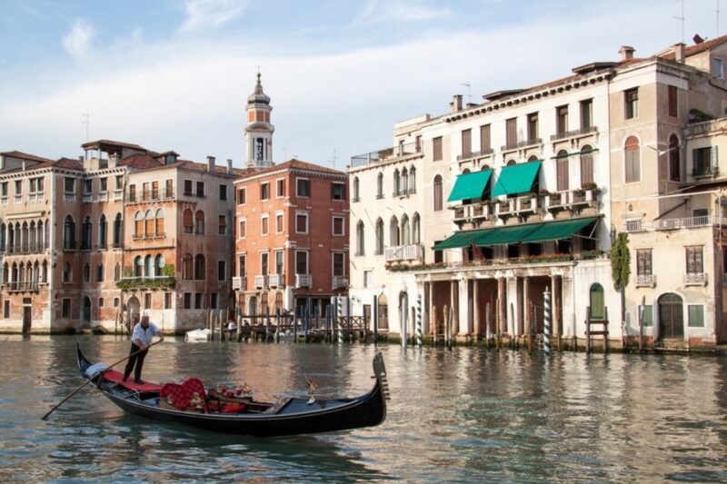 Venice Day Trip by Train from Rome - The Experience of Riding the Train and Exploring Venice