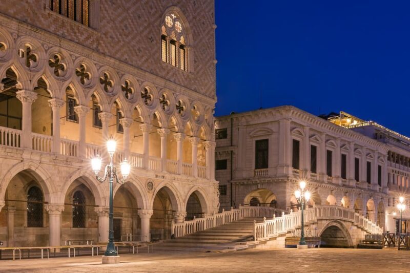 Venice: Doge's Palace, Bridge of Sighs, Prisons, Correr & Audioguides - Key Points