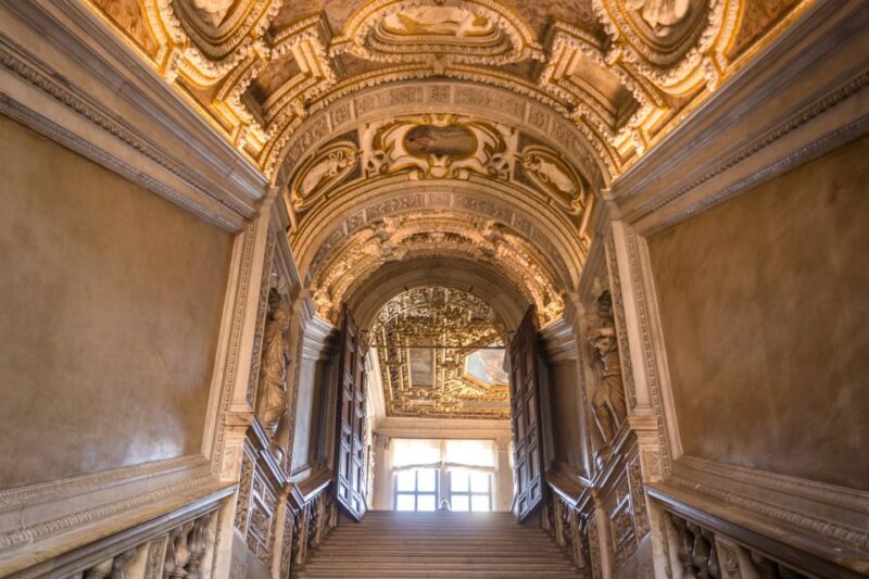 Venice: Doge's Palace, Bridge of Sighs & Prisons Guided Tour - The 3D Virtual Reality Experience