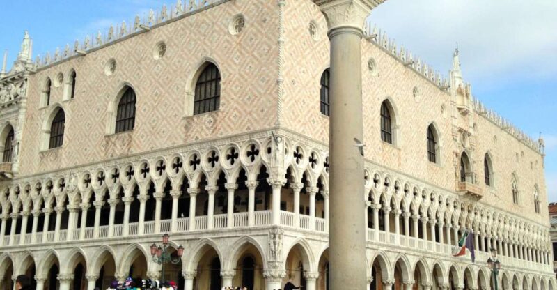 Venice: Doge's Palace & Saint Mark's Small Group Tour - Key Points