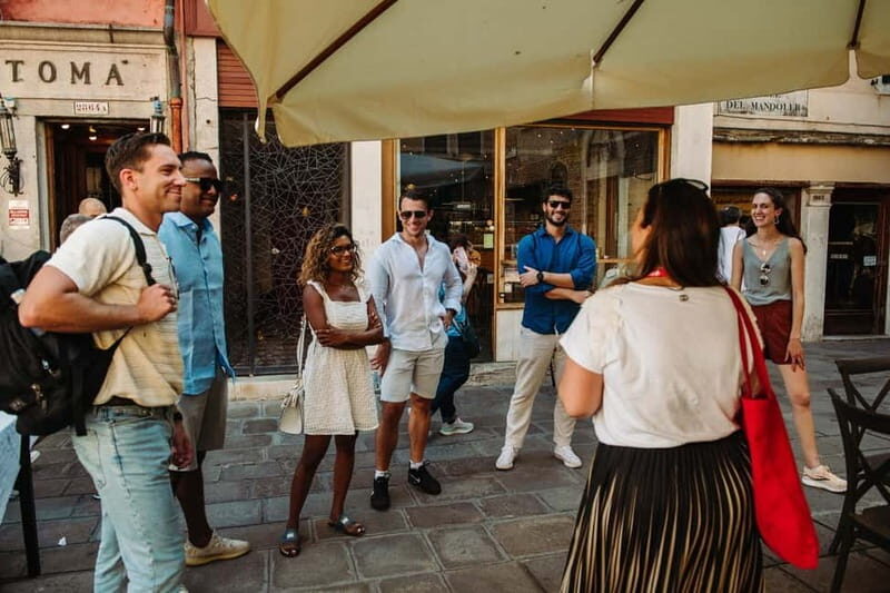 Venice: Eat & Drink Like a Local  Evening Cicchetti Tour - Starting Point and Overall Atmosphere
