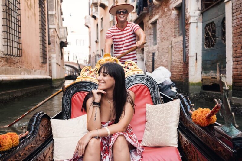 Venice: Exclusive Photoshoot in Hidden Locations - Overall Experience and Value
