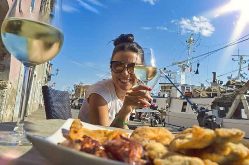Venice: Food and Wine Walking Tour with a Local Guide - Key Points