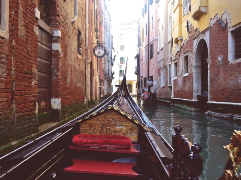 Venice: Full Day Tour with Gondola, Doge's Palace & Basilica - FAQ